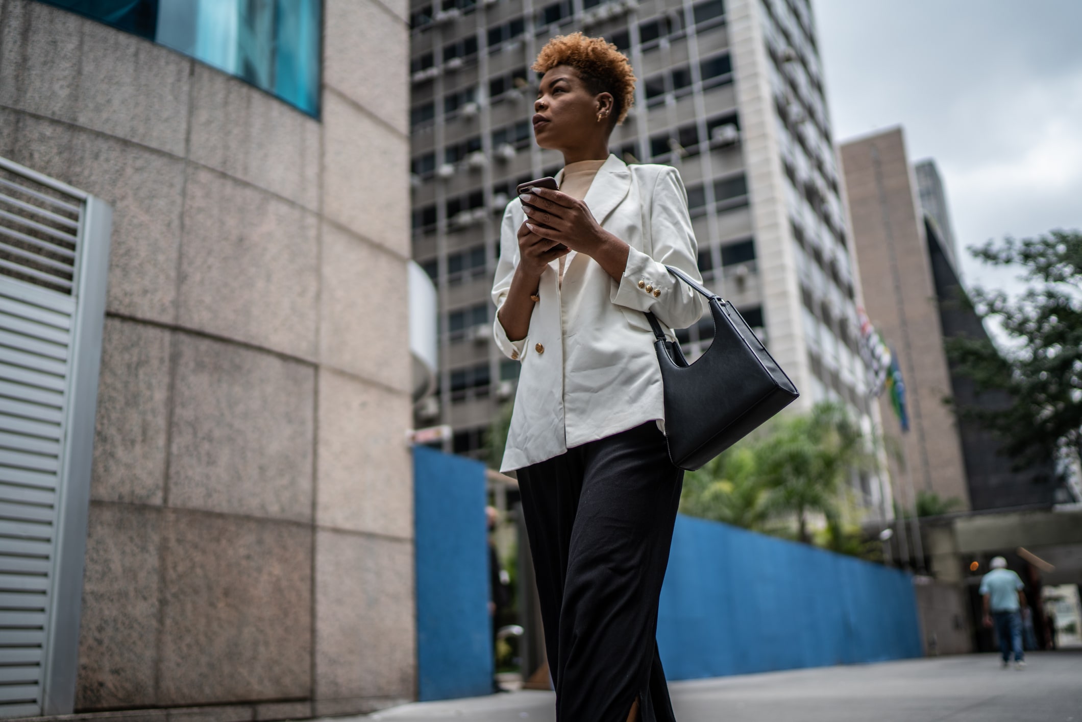 Urban vs Rural Healthcare Traveler Jobs: What’s Right for You?